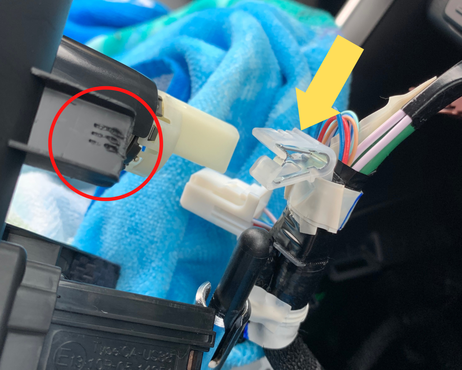 【RAV4】センターコンソールの外し方 | 気軽に楽しむカーオーディオ