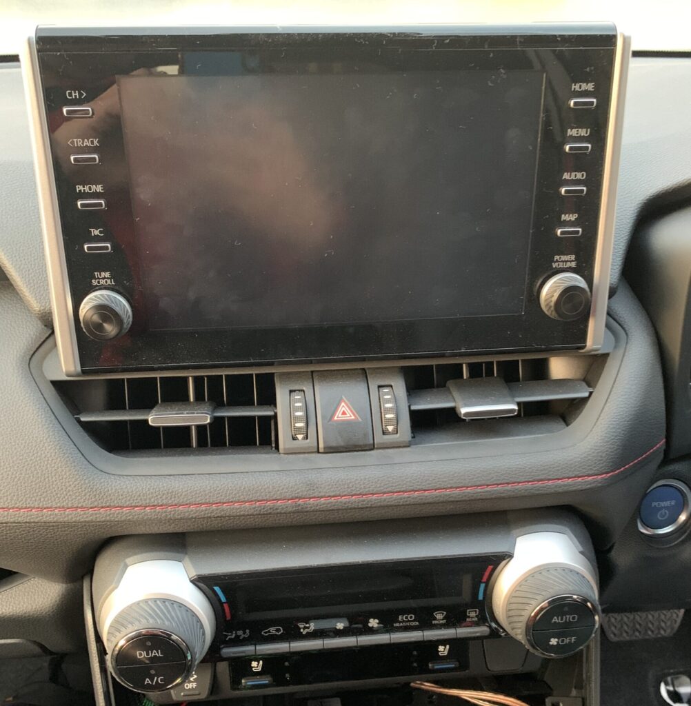 【RAV4】ディスプレイオーディオの外し方 | 気軽に楽しむカーオーディオ